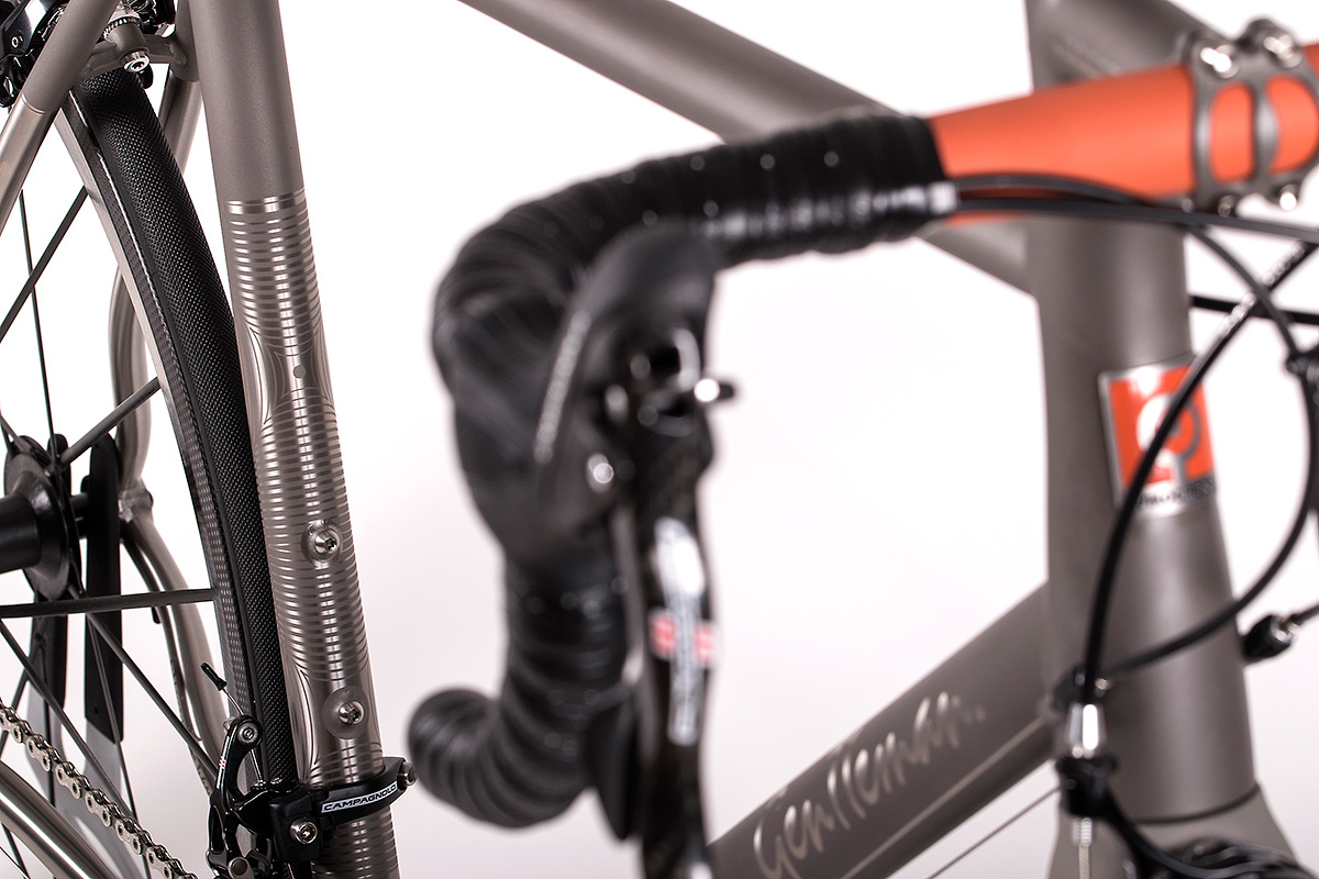 Two-wheeled Titan: VELOCiPEDO GenTLeman | The Spoken