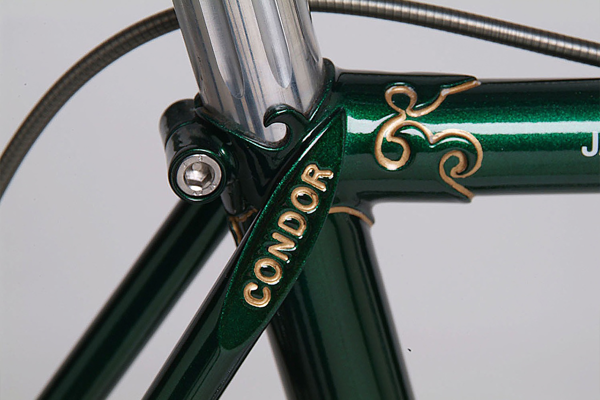 Gray's Inn Green: Condor Cycles Superbe | The Spoken