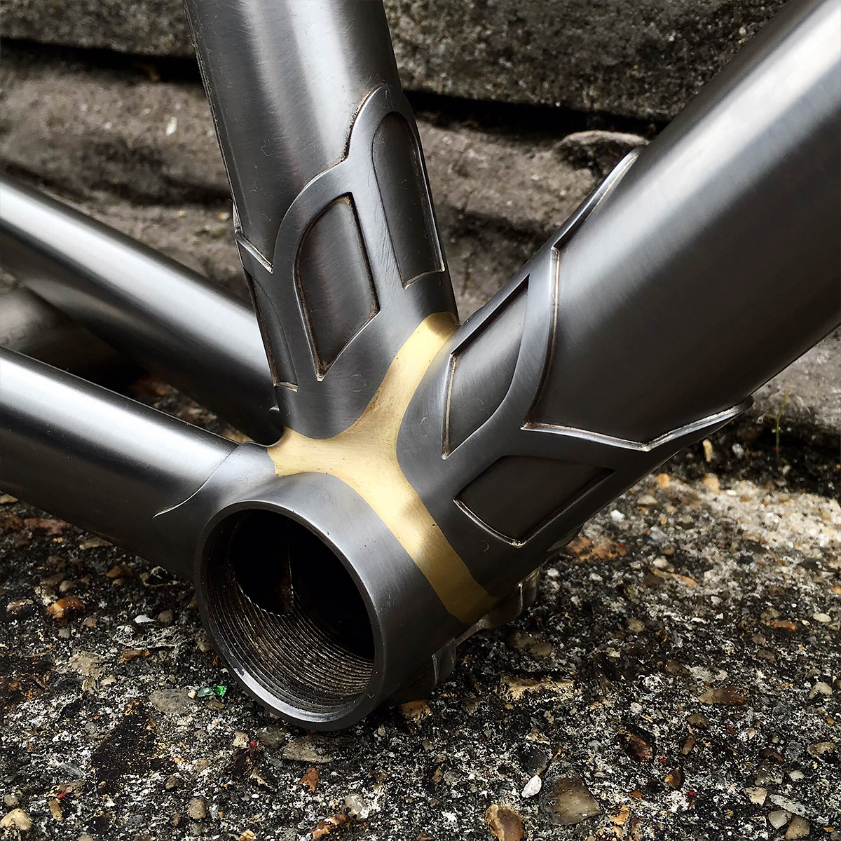 Fire And Brimstone: Demon Frameworks' Manhattan Lug Set | The Spoken