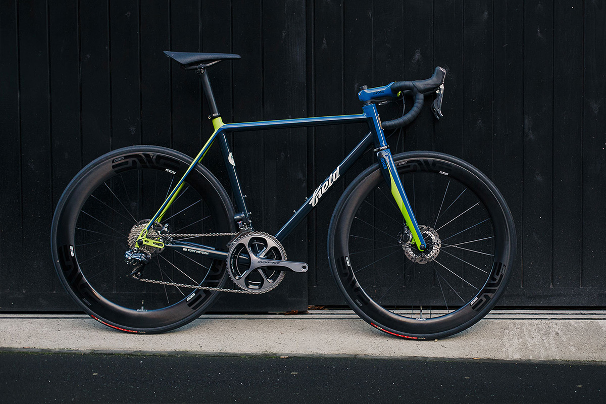 The Flying Piglet: Rory's Field Cycles Di2 Disc Road | The Spoken